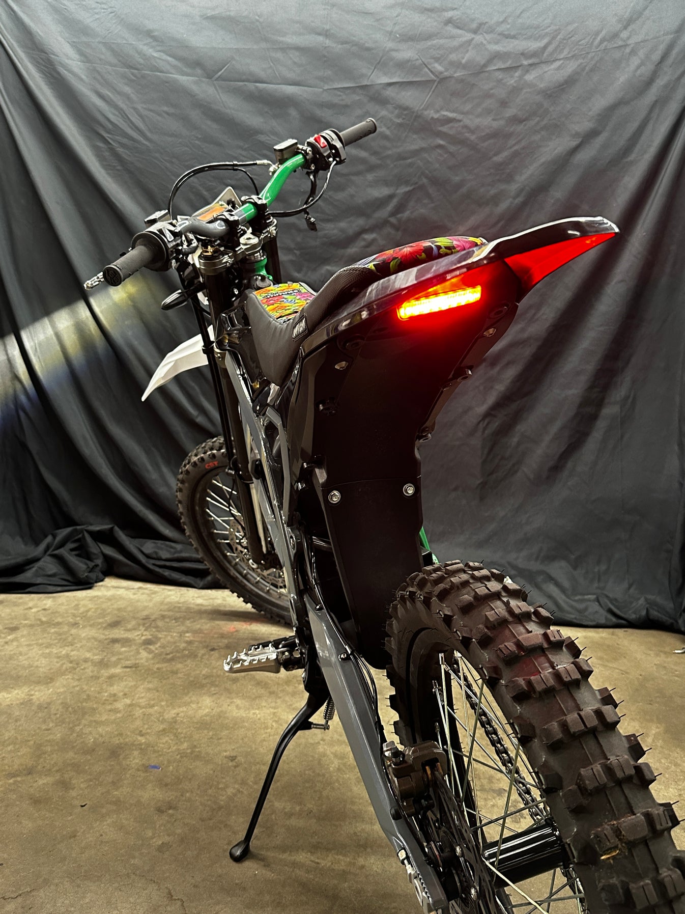 EMoto Worx Surron Ultra Bee Tail Light – EmotoWorx