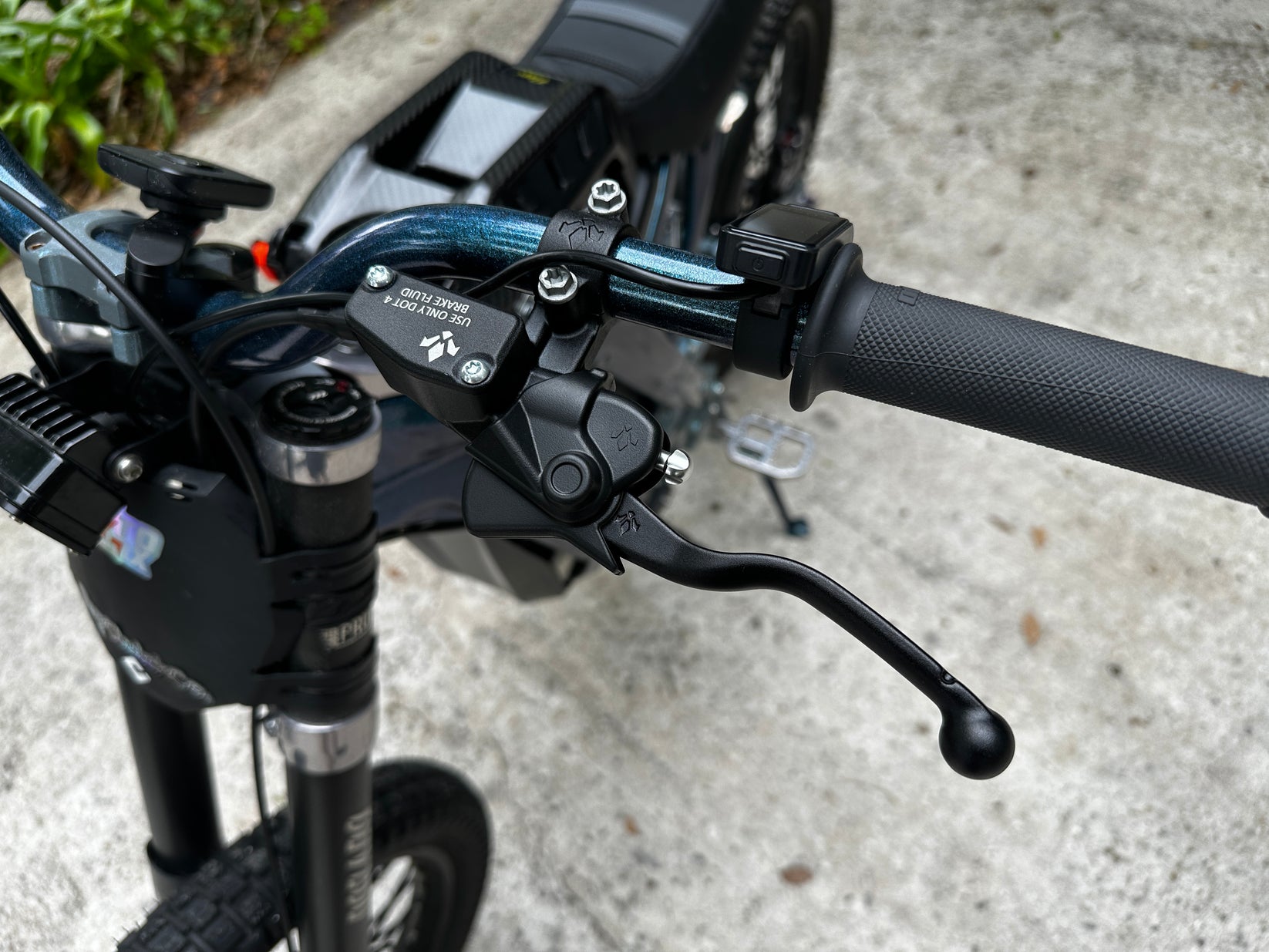 Pre Order Formula E-Moto Dot4 Brakes – EmotoWorx