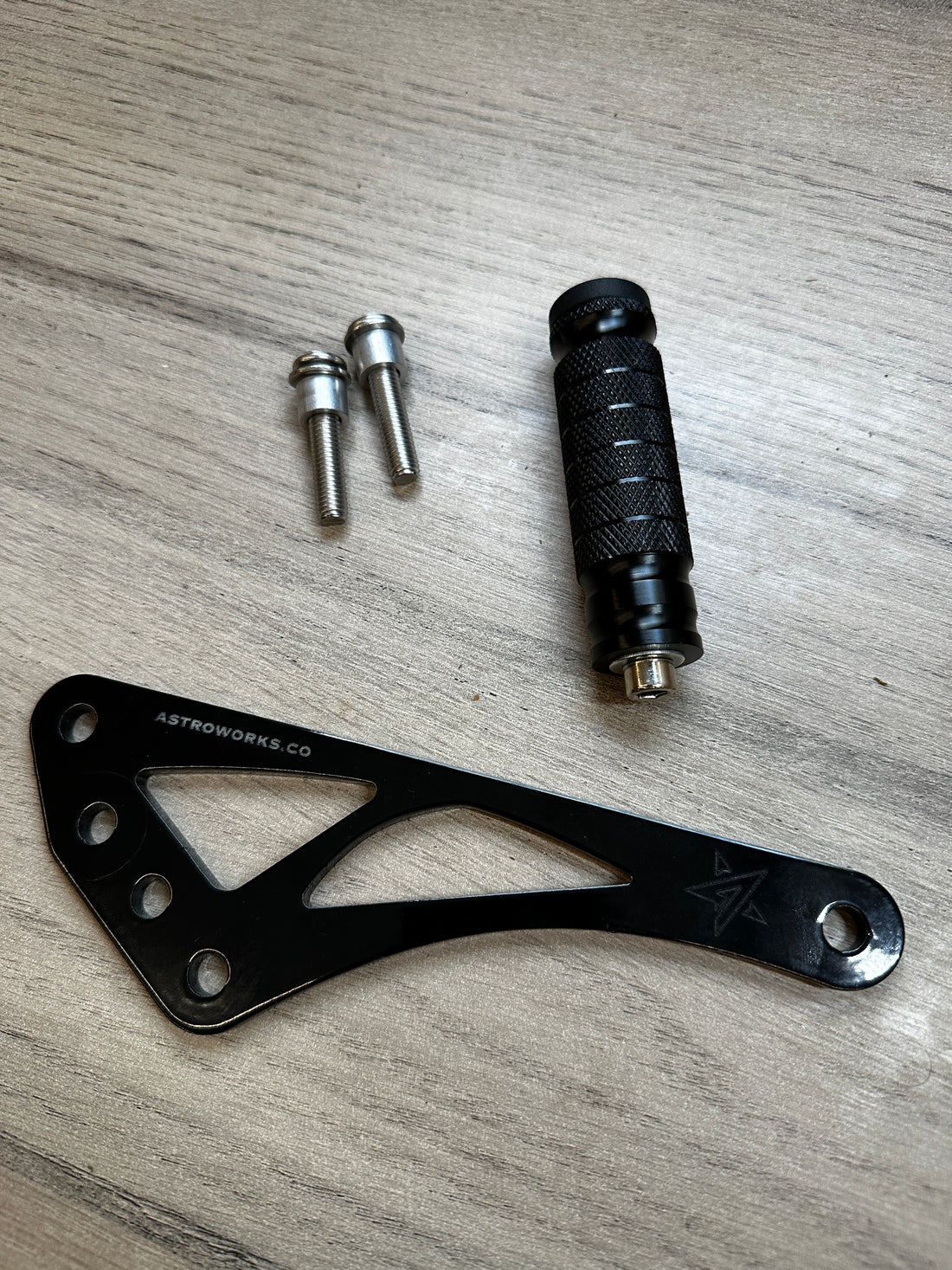 AstroWorks.co Surron Eride Pro Ultra Bee Shift Lock – EmotoWorx